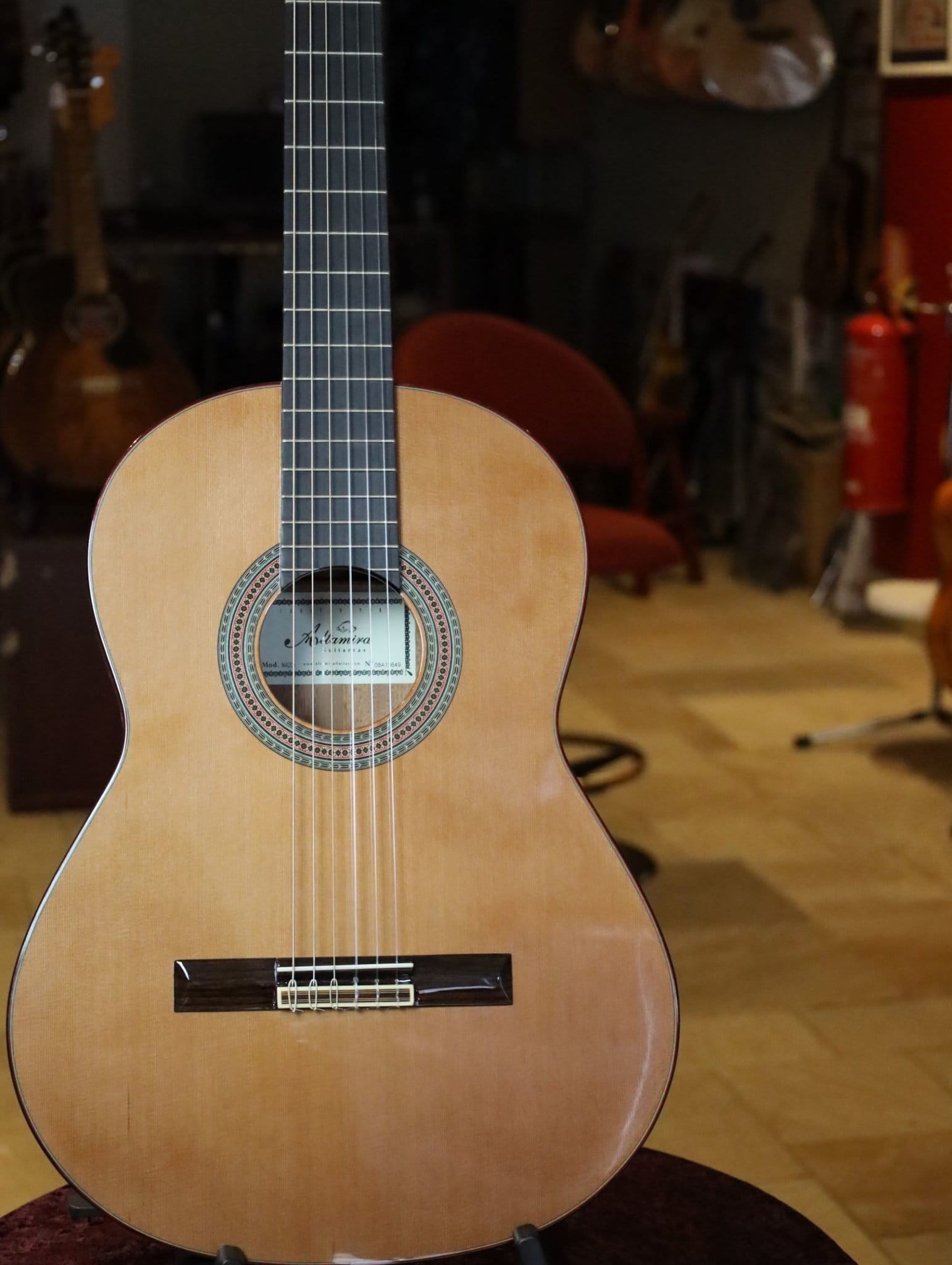 Altamira N400 Classical Guitar | Guitar Gallery | Music Shop MELB