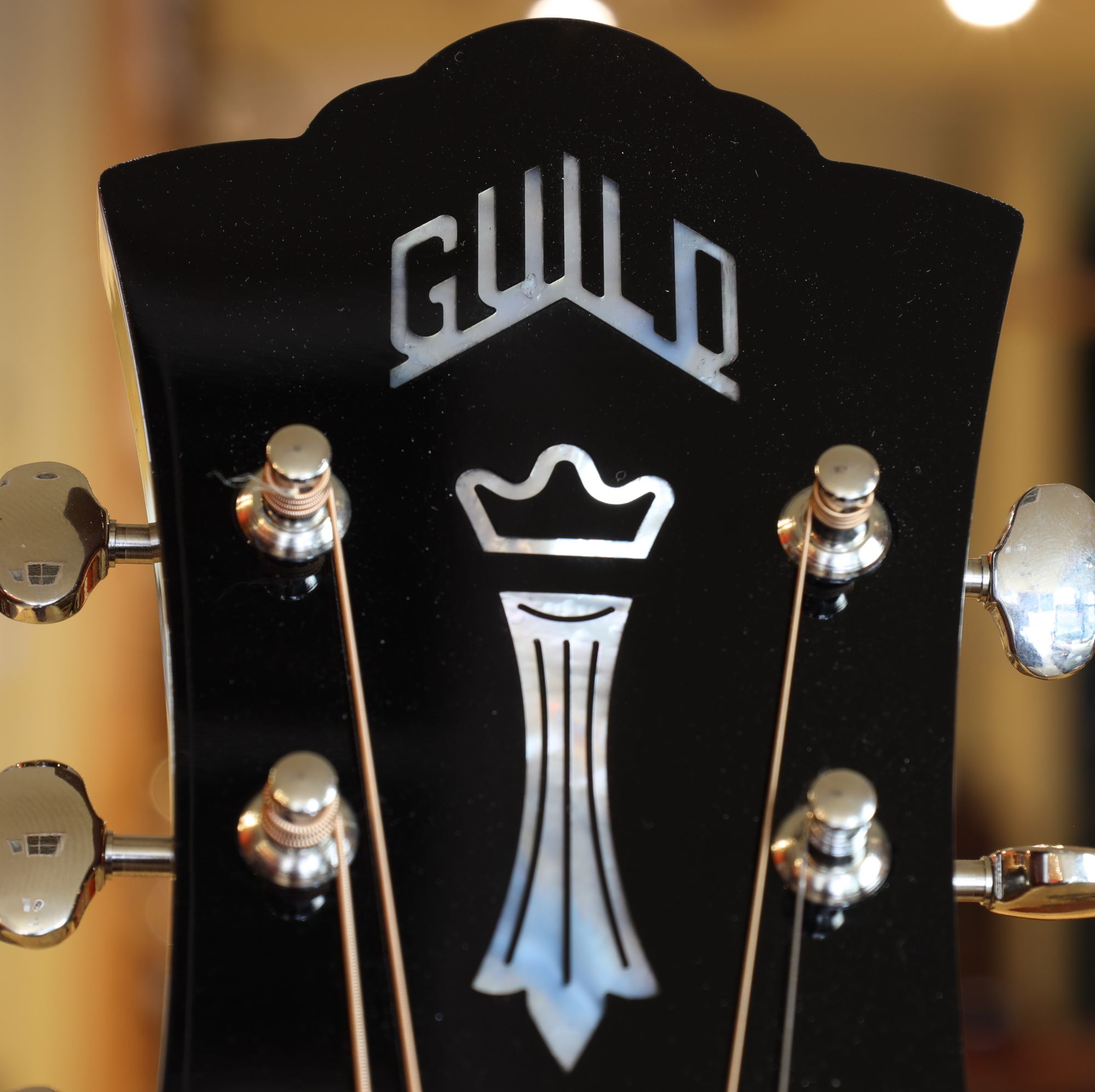 Guild | Guitar Gallery