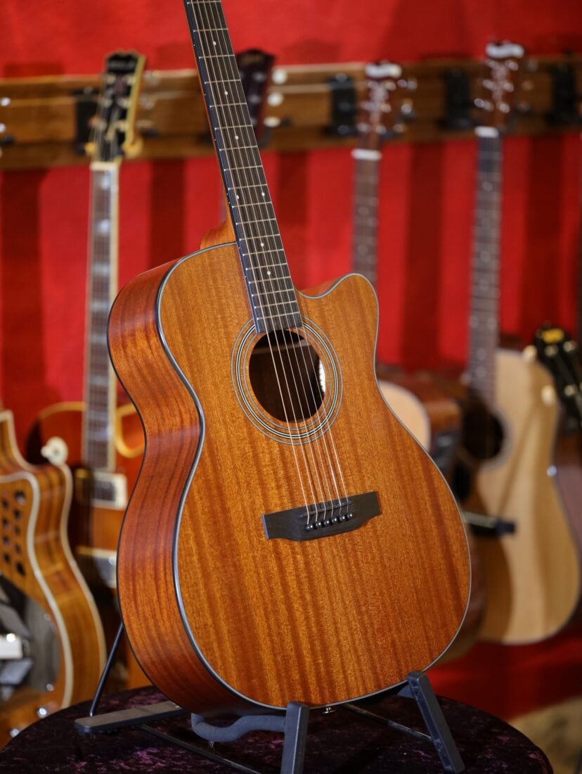 Bristol BM-15CE Electro-Acoustic Guitar | Guitar Gallery